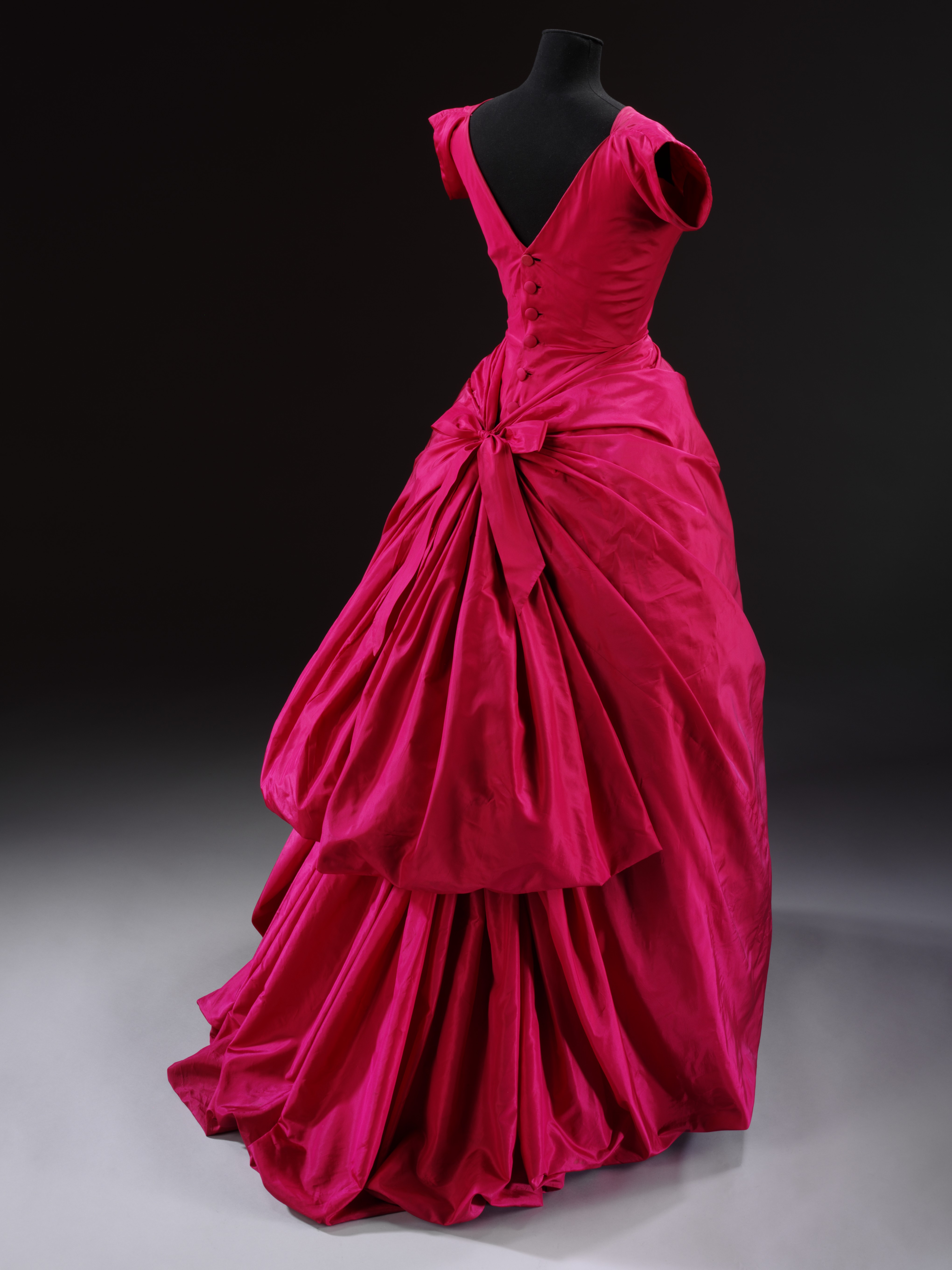 Breakfast at the V&A as the museum announces Balenciaga: Shaping ...